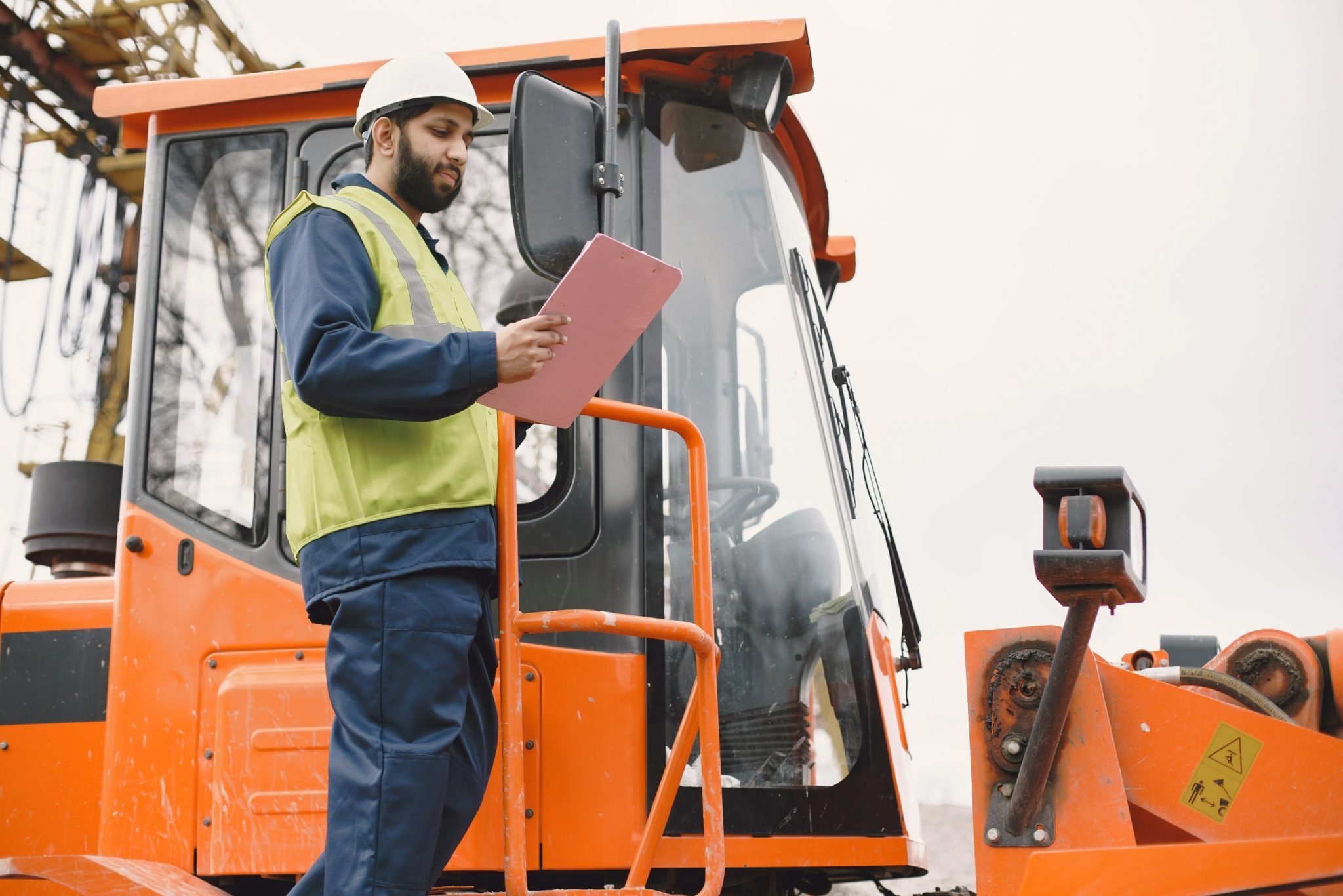 A Beginner’s Guide to Earthmoving Equipment Inspection Standards